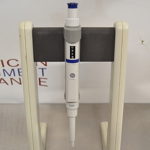 Eppendorf Research plus 1000 - 3956I PIPETTOR