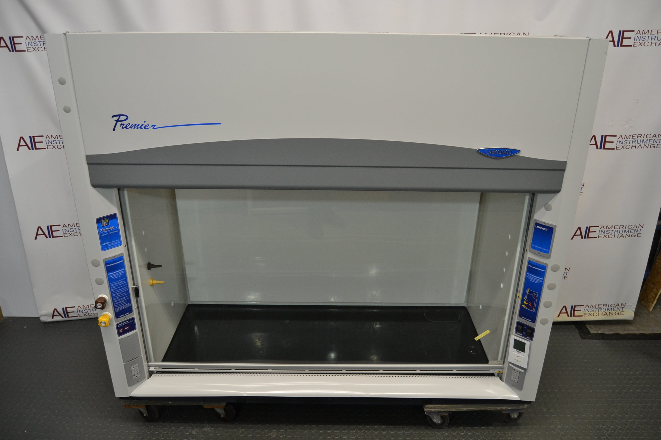 Labconco Protector Premier Laboratory Hood - 2868J HOOD