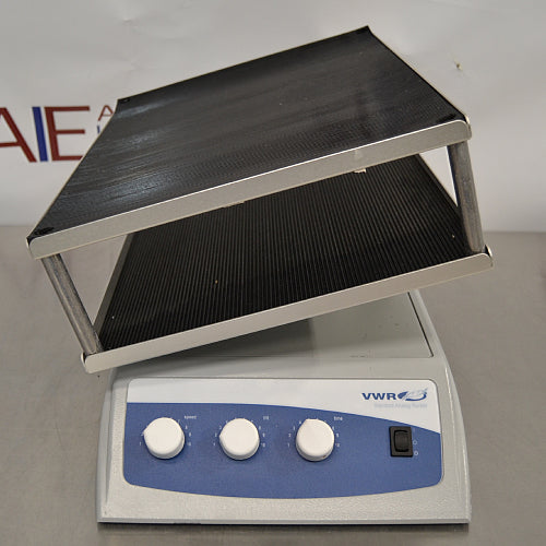 VWR Two-Tier Analog Rocker - Cat No: 10127-876 - 4568E ROCKER