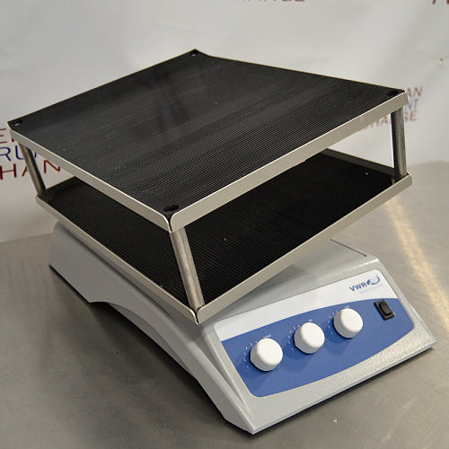 VWR Two-Tier Analog Rocker - Cat No: 10127-876