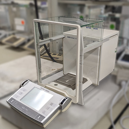 0663KK BALANCE Mettler AX205 DR balance