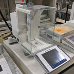 Mettler Toledo XP205DR DeltaRange Analytical Balance